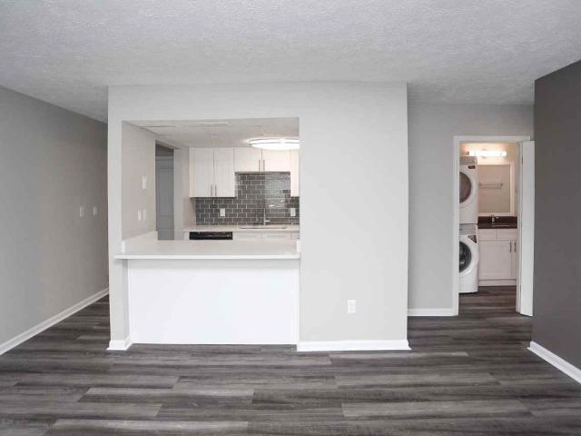 Meridian Court South 2 Bedroom Apartment for Rent at 7266 Lockwood Ln, Indianapolis, IN 46217 Linden Wood
