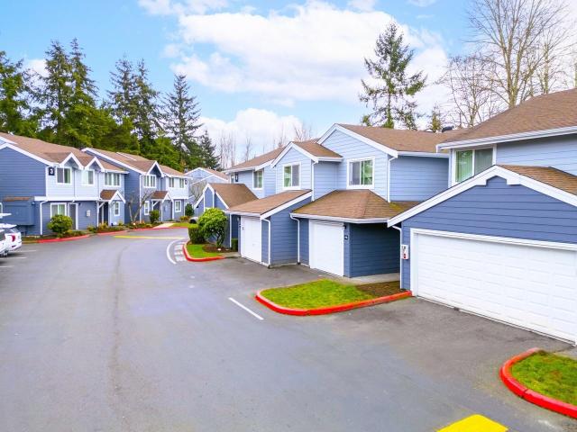 Meridian Green Townhomes 3 Bedroom Apartment for Rent at 11305 Se Kent Kangley Rd, Kent, WA 98030