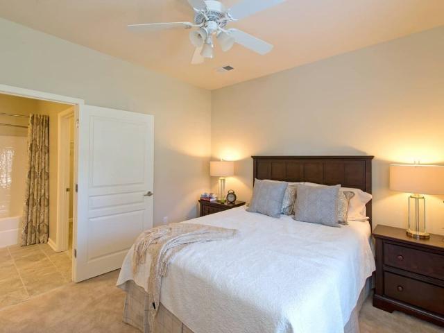 Meridian Harbourview 2 Bedroom Apartment for Rent at 7190 Harbour Towne Pkwy S, Suffolk, VA 23435
