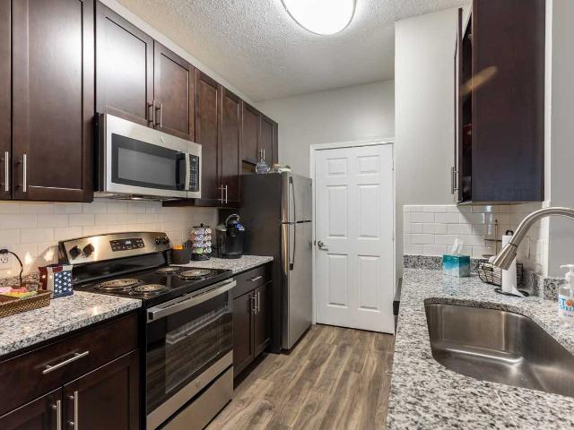 Meridian Oaks 3 Bedroom Apartment for Rent at 187 Love Ave Apt A, Greenwood, IN 46142