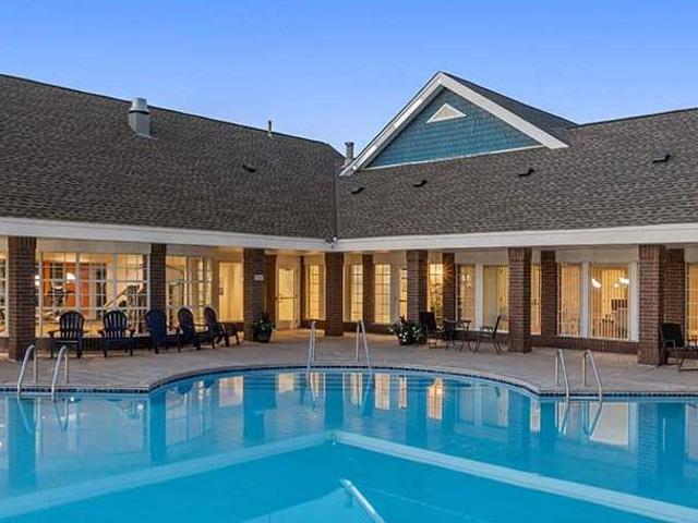 Meridian Pointe Apartment 1 Bedroom Apartment for Rent at 251 Mcandrews Rd W, Burnsville, MN 55337