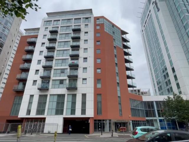 Meridian Plaza, Cardiff, CF10 1 bed apartment to rent £1,075 pcm £248 pw