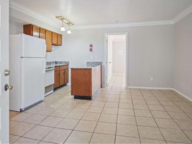 Meridian Place Apartments 1 Bedroom Apartment for Rent at 800 N Meridian Ave, Oklahoma City, OK 73107