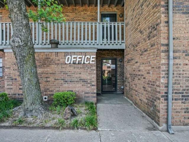Meridian Place Apartments 1 Bedroom Apartment for Rent at 800 N Meridian Ave, Oklahoma City, OK 73107