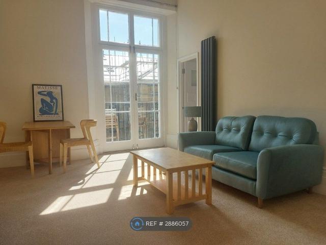 Meridian Place, Bristol BS8, 1 bed flat to rent, £1,450 pcm | PrimeLocation