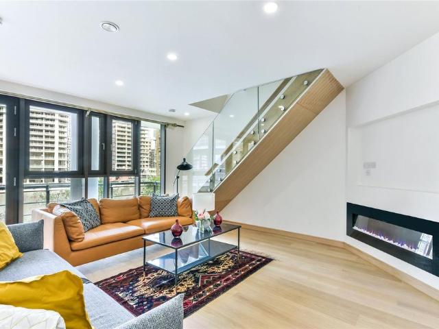 Meridian Place, London, E14 3 bed apartment to rent £4,150 pcm £958 pw