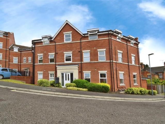 Meridian Rise, Ipswich, Suffolk, IP4 2 bed apartment to rent £1,050 pcm £242 pw