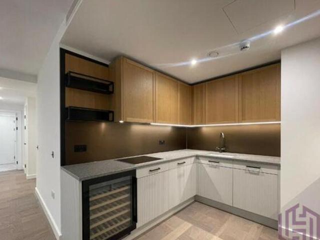 Merino Gardens, London, 2 Bedroom Apartment