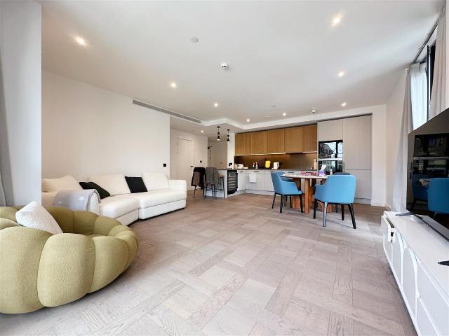 Merino Gardens, London Docks E1W, 2 bed flat to rent, £3,950 pcm | PrimeLocation