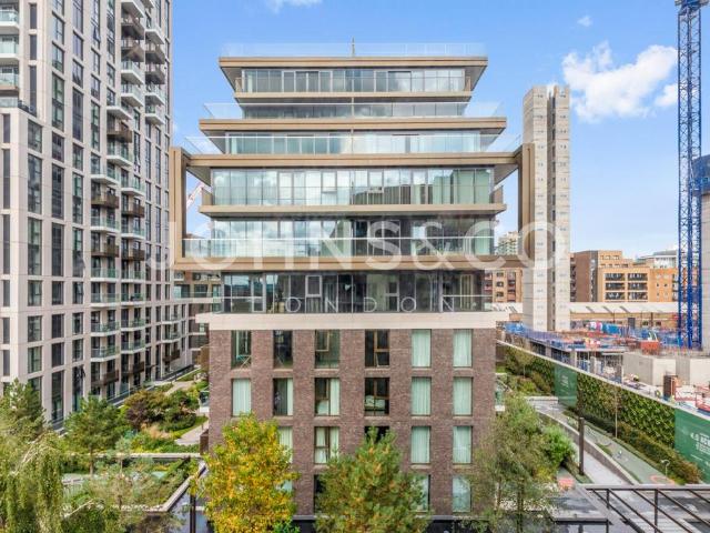 Merino Gardens, London, E1W 2 bed apartment to rent £4,247 pcm £980 pw