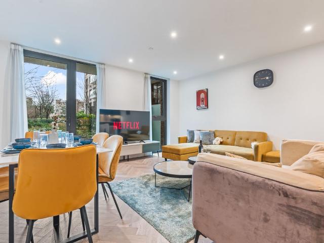 Merino Gardens, London E1W, 2 bed flat to rent, £5,500 pcm | PrimeLocation