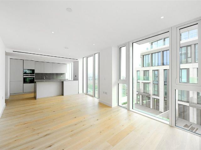 Merino Gardens, London E1W, 3 bed flat to rent, £6,500 pcm | PrimeLocation