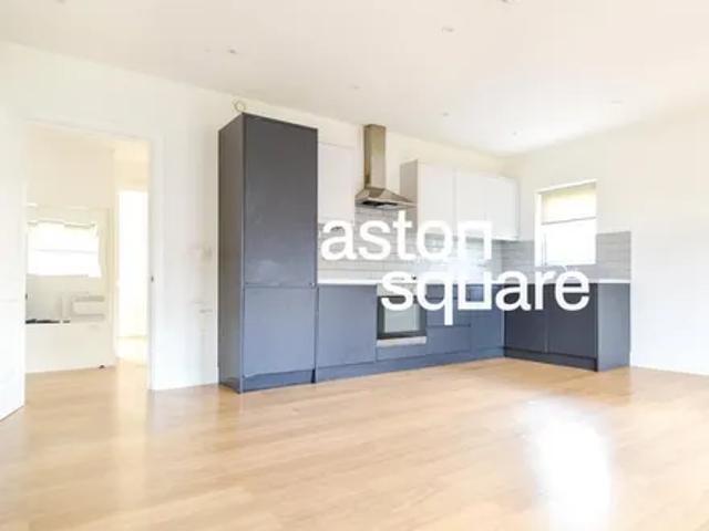 Merley Court, London, NW9 8JU, United Kingdom | 2 bed house for rent #167862931 | Rentberry