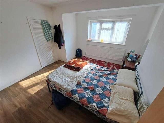 Merlin Crescent, Edgware, HA8