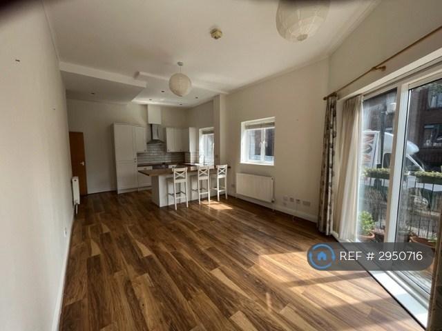 Merlins Court, London, WC1X 2 bed flat to rent £3,100 pcm £715 pw