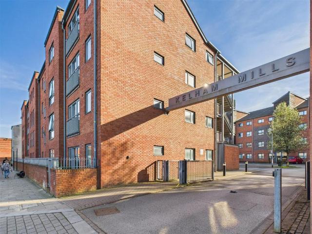 Merment House, 2 Adelaide Lane. 2 bed flat to rent £1,000 pcm £231 pw