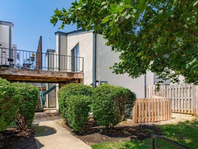 Merrimar Cir E Apt E, Columbus, Condo For Sale
