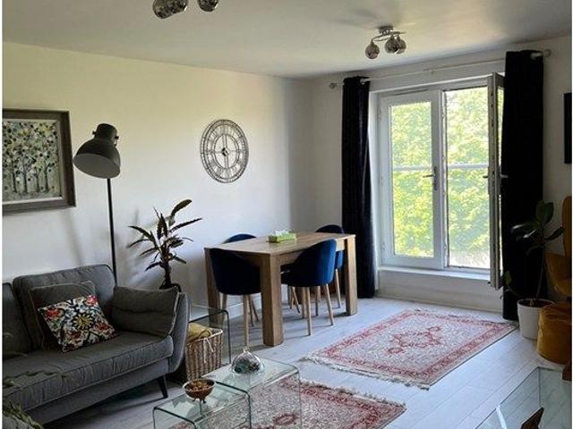 Merrington Place, Impington, Cambridge CB24, 2 bed flat to rent, £1,550 pcm | PrimeLocation