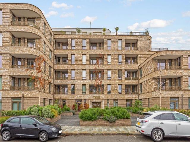 Merrion Avenue Stanmore HA7 1 bed apartment to rent £1,700 pcm £392 pw
