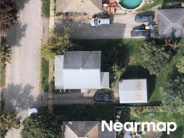 Merrick Ave