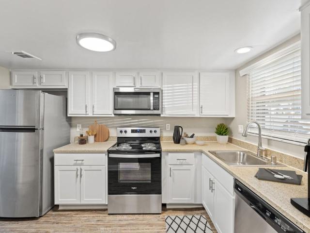 Merrick Place 1 Bedroom Apartment for Rent at 3260 Commodore Dr, Lexington, KY 40502