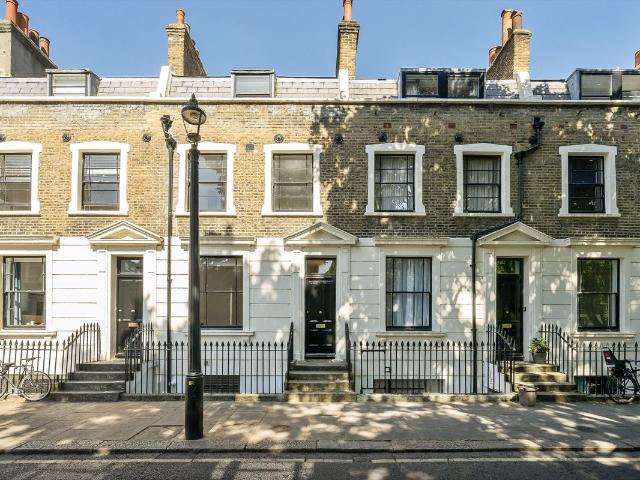 Merrick Square, Southwark, London SE1, 3 bed town house to rent, £4,200 pcm | PrimeLocation