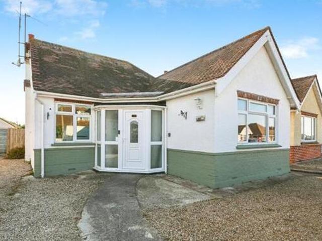 Merrilees Crescent, Holland on sea, 3 Bedroom Detached