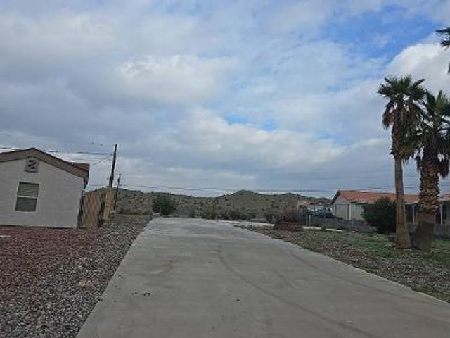 Merrill Ave