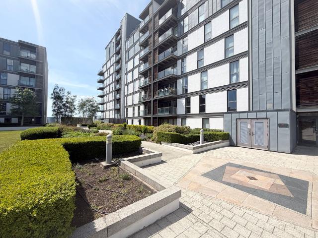 Merrivale Mews, Milton Keynes MK9, 3 bed flat to rent, £1,800 pcm | PrimeLocation