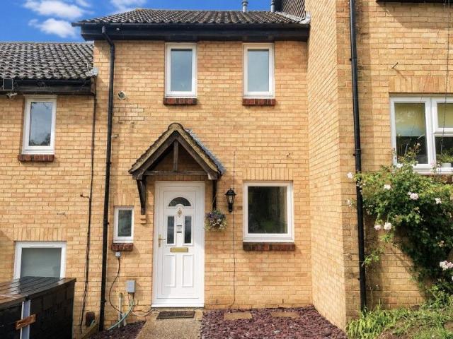 Merrow, Guildford GU4, 2 bed property to rent, £1,650 pcm | PrimeLocation