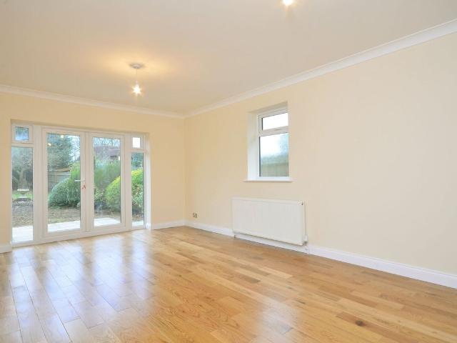 Merrow Lane, Burpham, Guildford GU4, 5 bed bungalow to rent, £3,400 pcm | PrimeLocation
