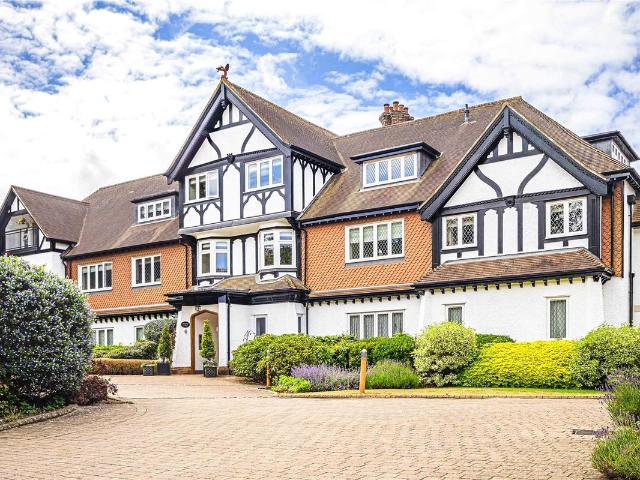 Merry Hill Road, Bushey, Hertfordshire WD23, 3 bed flat to rent, £3,500 pcm | PrimeLocation