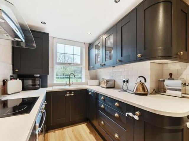 Merryfield, Blackheath, 2 Bedroom Apartment
