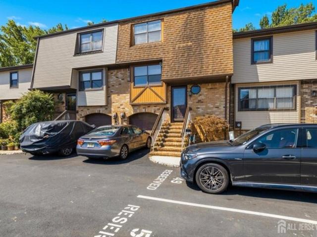 Merrywood Dr, Edison, Home For Sale