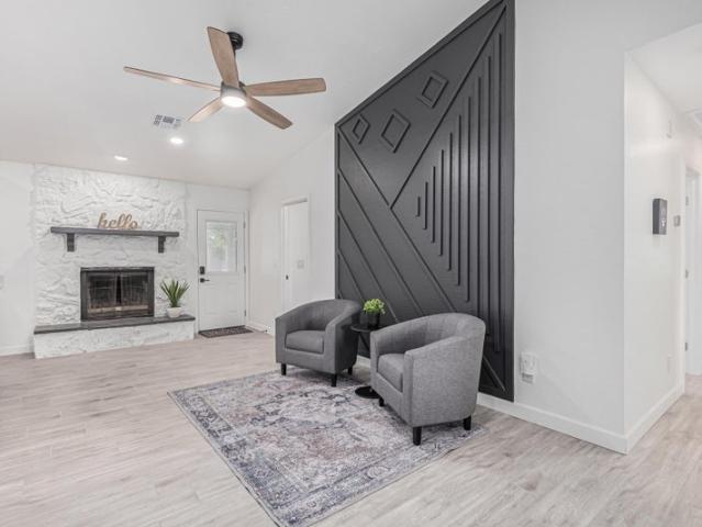 Mesa Home Near Downtown Gilbert Modern Style + Ch
