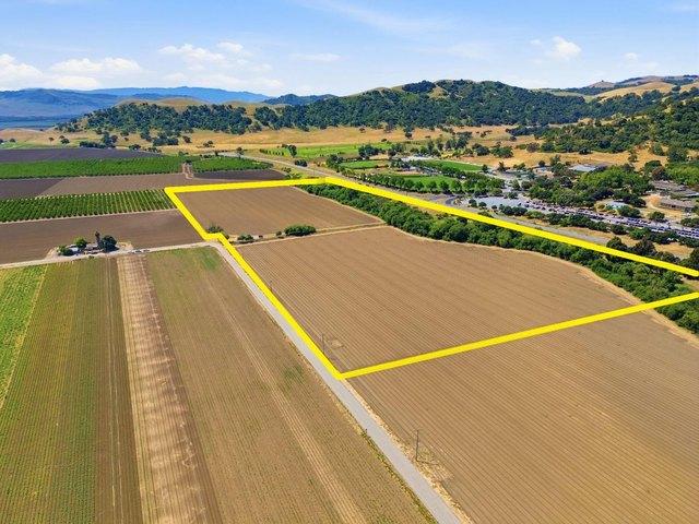 Mesa Rd, Gilroy, CA 95020