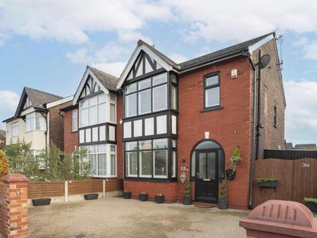 Mesnes Road, Swinley, 3 Bedroom Semi detached