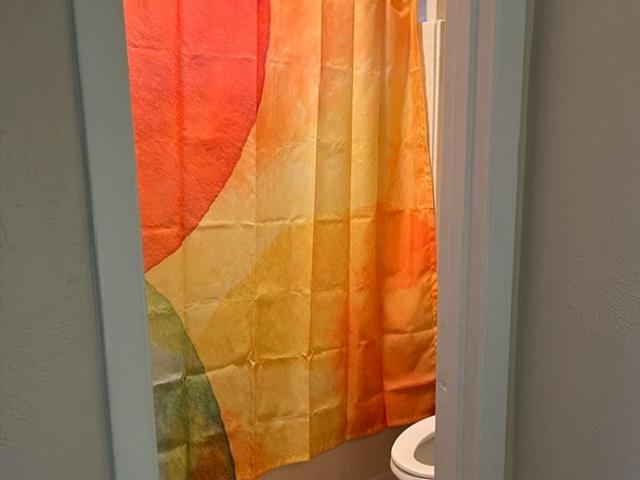 Mesquite Room 600, shared bath