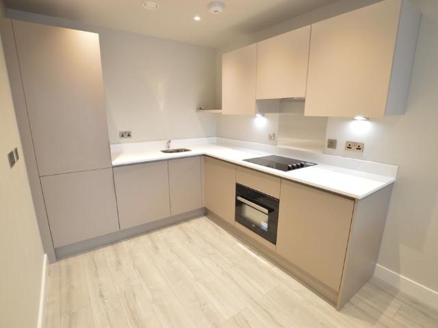 Metal Works, Petersfield Avenue 2 bed apartment to rent £1,600 pcm £369 pw