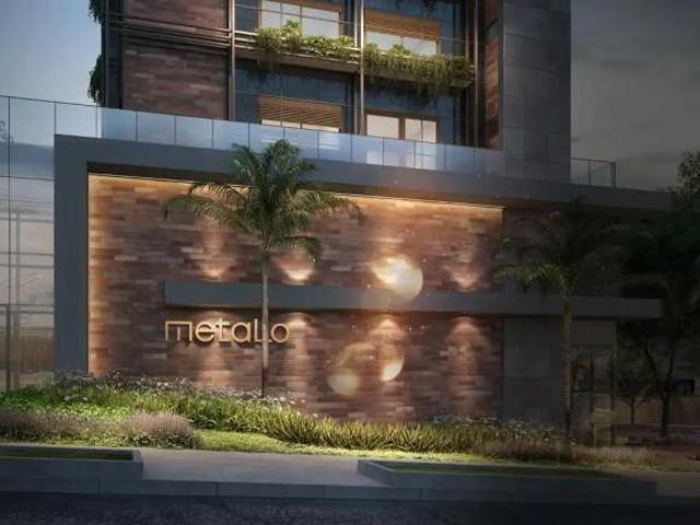 Metallo Residence