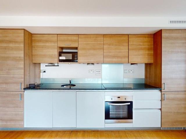 Metcalfe Court, John Harrison Way, London SE10, 3 bed flat to rent, £2,500 pcm | PrimeLocation
