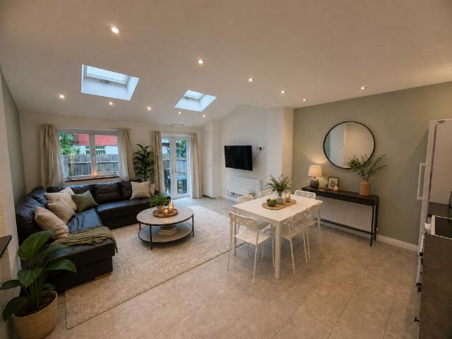 Metchley Drive 5 bed, Harborne B17 5 bed house to rent £2,281 pcm £526 pw