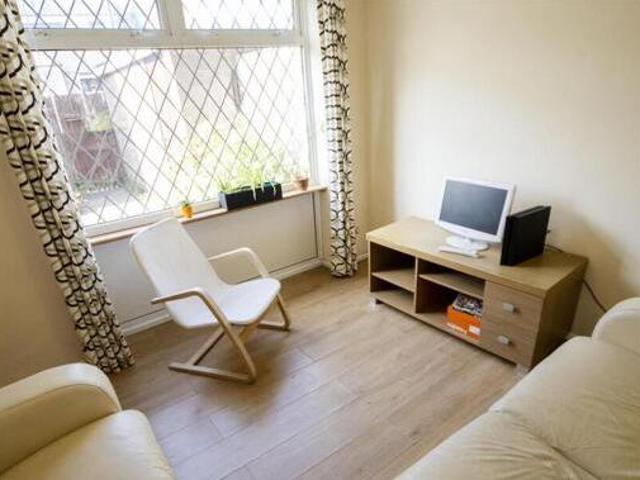 Metchley Drive, Birmingham, 4 Bedroom House