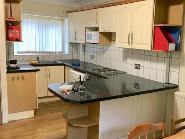 Metchley Drive, Metchley, B17 0JX, United Kingdom | 4 bed townhouse for rent #81239282 | Rentberry
