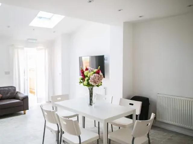 Metchley Drive, Metchley, B17 0LA, United Kingdom | Room for rent #136386286 | Rentberry