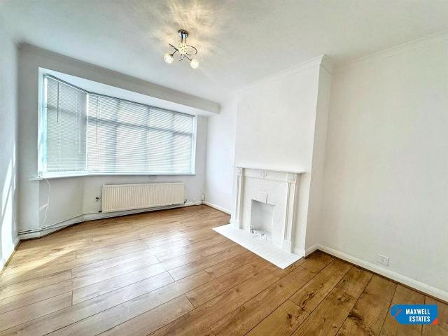 Methuen Close, Edgware HA8, 2 bed maisonette to rent, £1,900 pcm | PrimeLocation