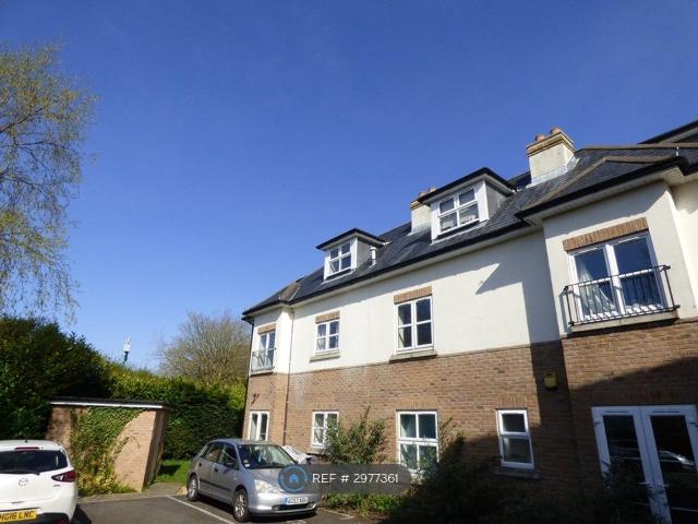 Methuen Road, Bournemouth BH8, 3 bed flat to rent, £1,500 pcm | PrimeLocation