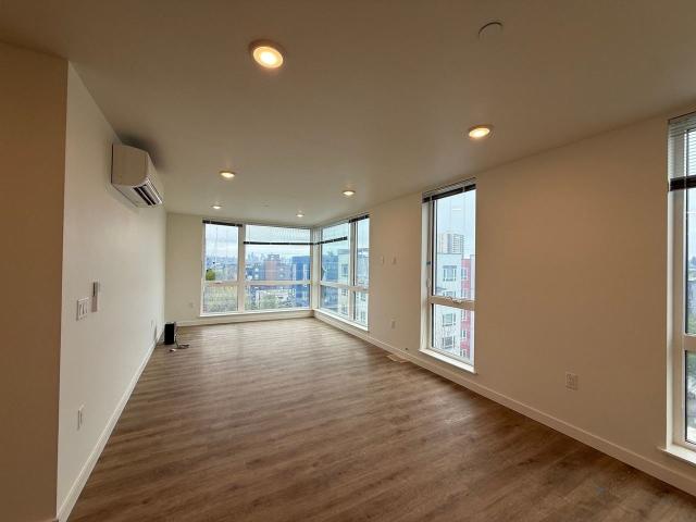 Metro 5000 Apartments | Furnished Student Housing in Seattle U 5 Bedroom Apartment for Rent at 5000 12th Ave Ne, Seattle, WA 98105 University District