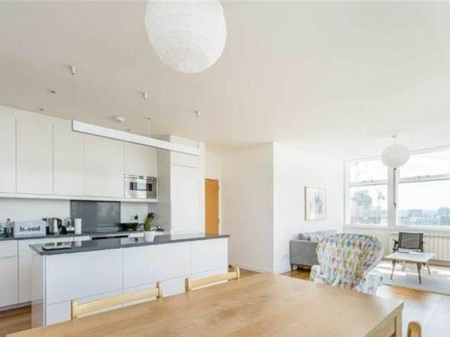 Metro Central Heights, 119 Newington Causeway, London SE1, 3 bed flat to rent, £3,700 pcm | PrimeLocation