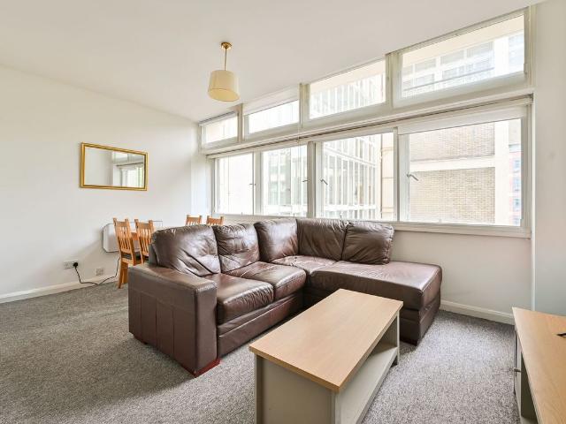 Metro Central Heights, Elephant And Castle, London SE1, 2 bed flat to rent, £2,500 pcm | PrimeLocation